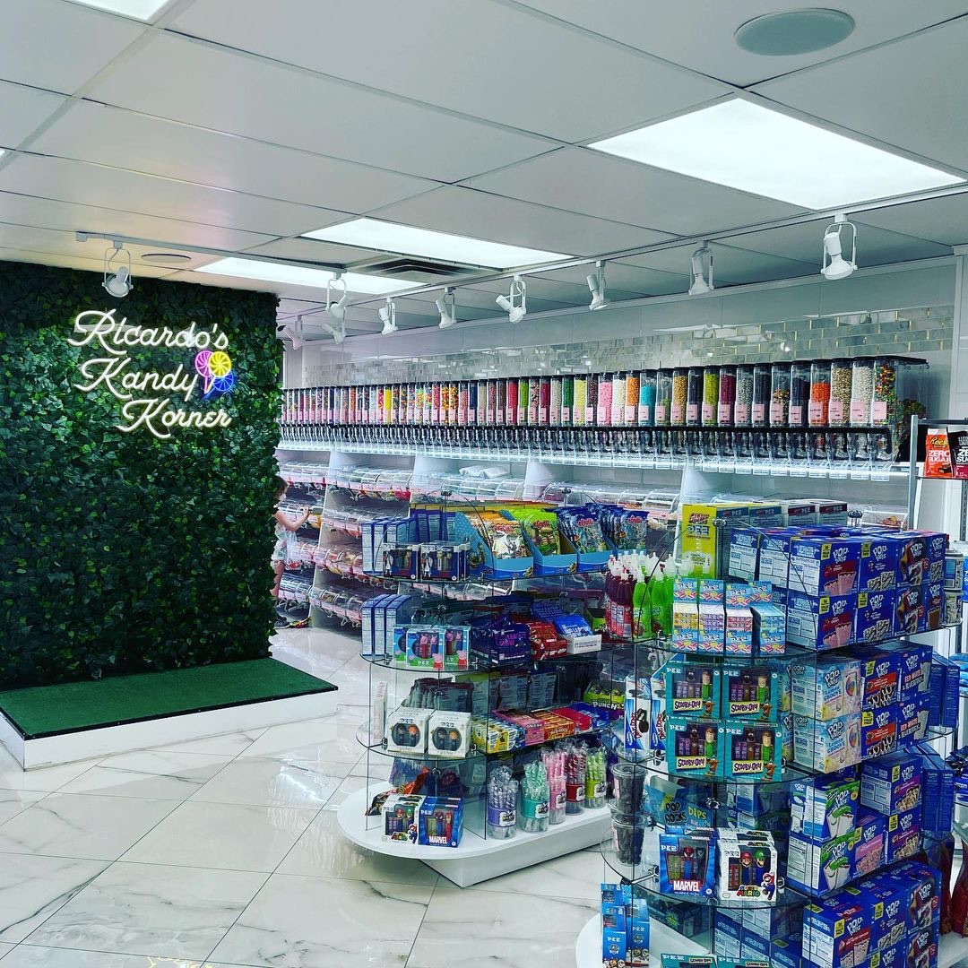 Visit BC's biggest candy store in White Rock - Explore White Rock